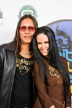 392731_2375776631775_1171366509_32272674_1827622296_n – Rick Mora